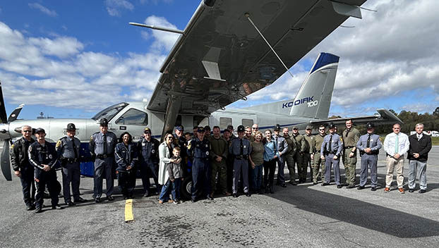 Virginia State Police plane honors trooper killed | The Farmville Herald